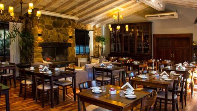 Restaurant De La Cascada - Cucinare