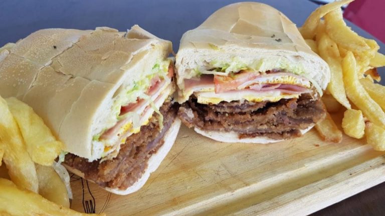 Sándwich de milanesa tucumano: 10 tips para alcanzar la perfección de ... Sándwich de milanesa tucumano: 10 tips para alcanzar la perfección de ...